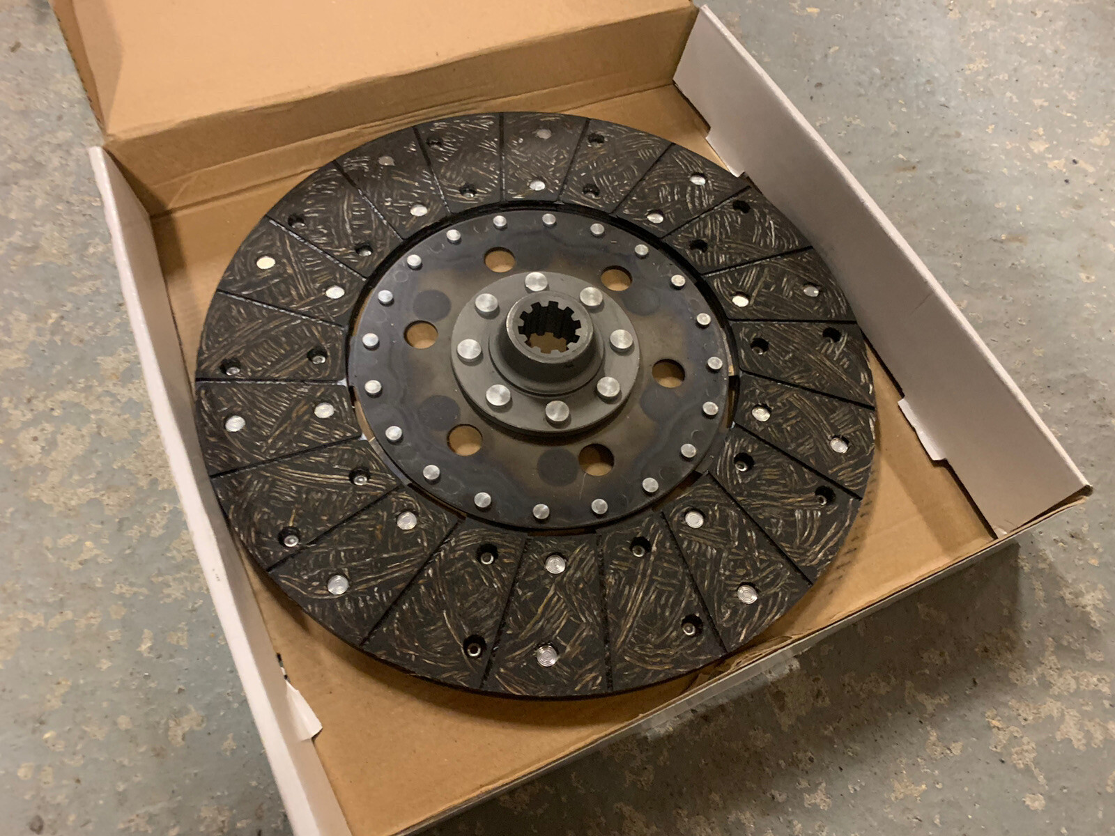 Ford Tractors Clutch Disc for 4000 and 4600 82006626 for sale online | eBay