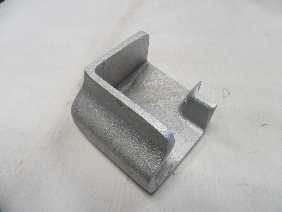 LUND PORT SIDE TRANSOM ALUMINUM CASTING CORNER CAP 2108650 MARINE BOAT ...