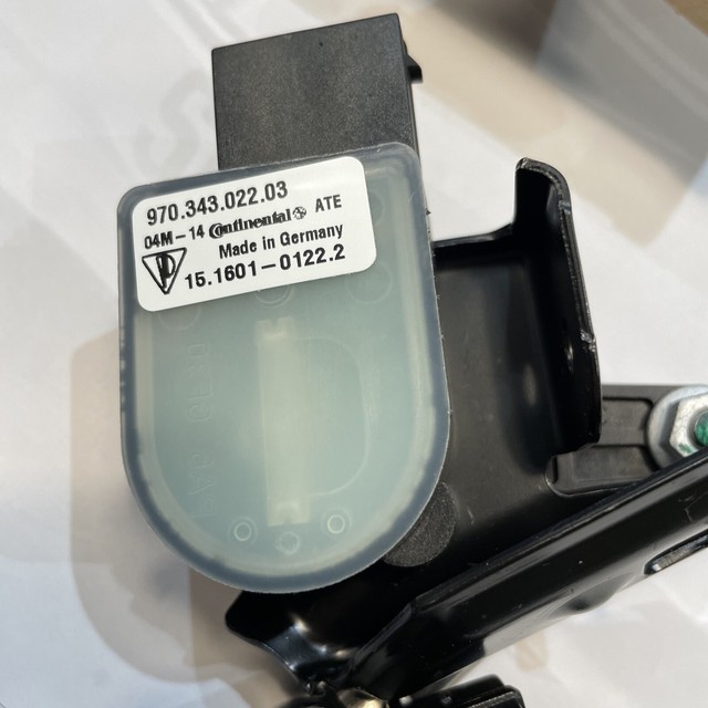 10 Porsche Panamera S Front Right Suspension Ride Level Sensor ...