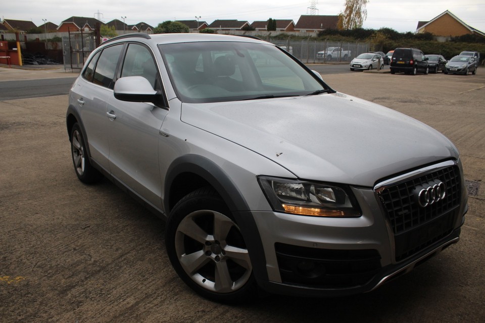 Audi A4 B9 Avant Emergency Hazard Warning Triangle Aftermarket | eBay UK