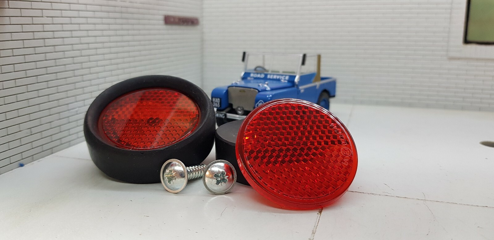 Land Rover Reflectors Quality Lucas Repro Rear Tub Red Series 1 86 88 ...
