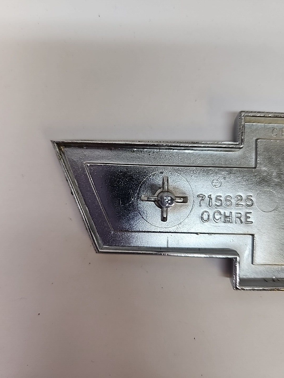 OEM GM Grille Emblem 715625 1983-84 Chevrolet 60 Series B60 School Bus ...