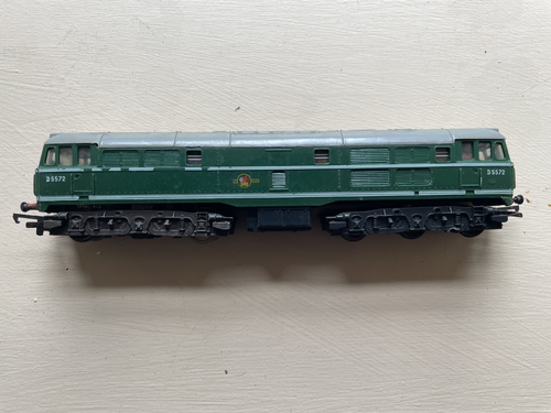 Triang Hornby OO Gauge Class 31 Diesel Locomotive D5572 BR Green | eBay UK