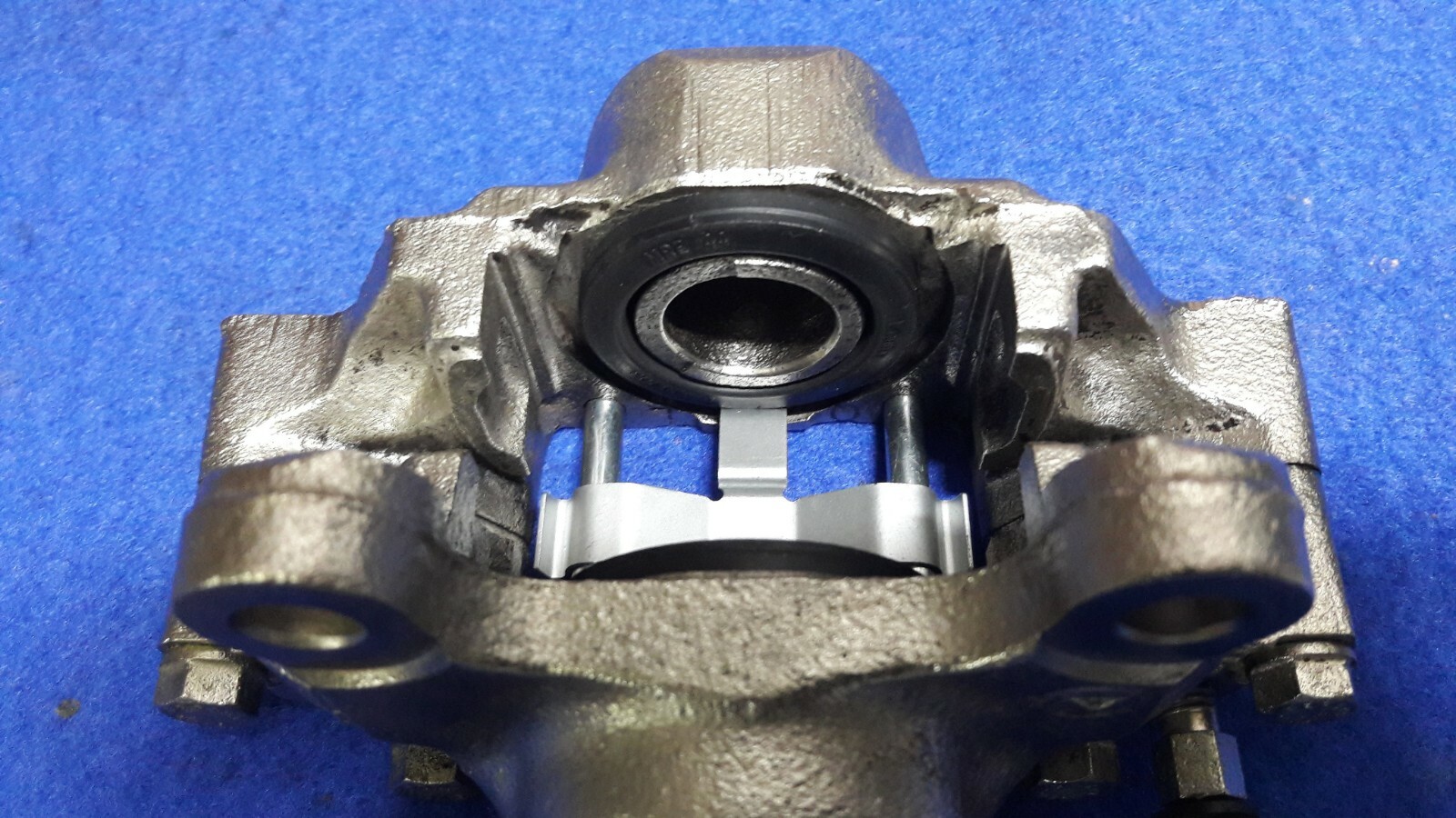 Mercedes-Benz W124 W201 Rear Right Brake Caliper Bendix | eBay