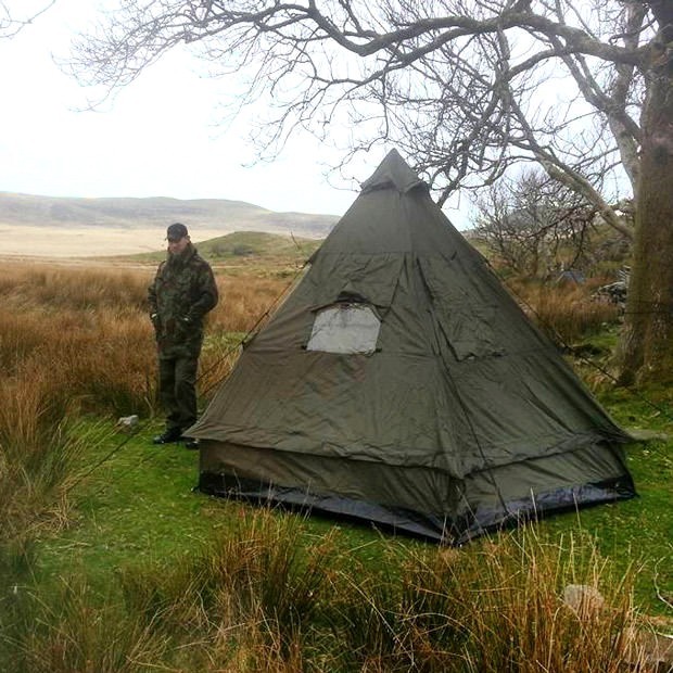 Four Man Tipi Pyramid Tent - Bell Camping Retro Cool Festival Shelter ...