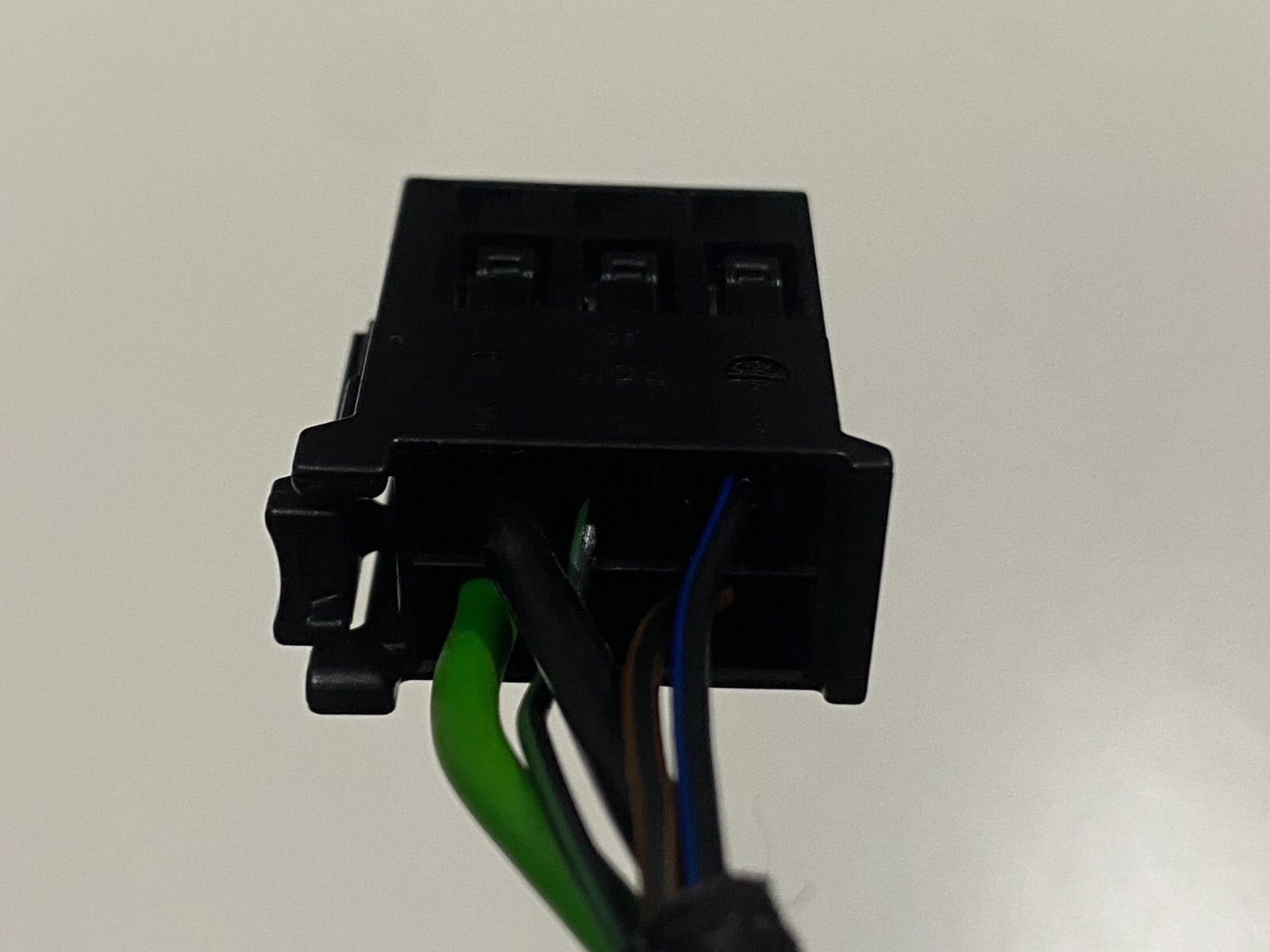 Genuine Mercedes-Benz Wiring Loom Harness Plug Connector A2205455228 5 ...