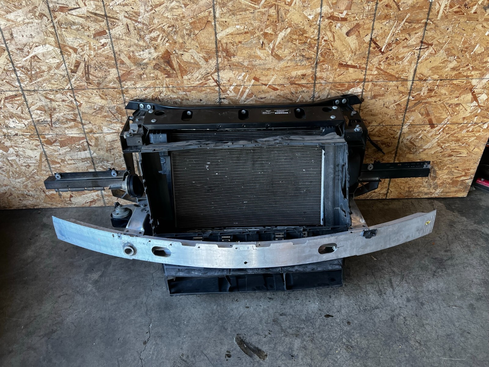 BMW 2012-2017 F25 X3 FRONT RADIATOR FAN CORE SUPPORT CLIP ASSEMBLY OEM ...