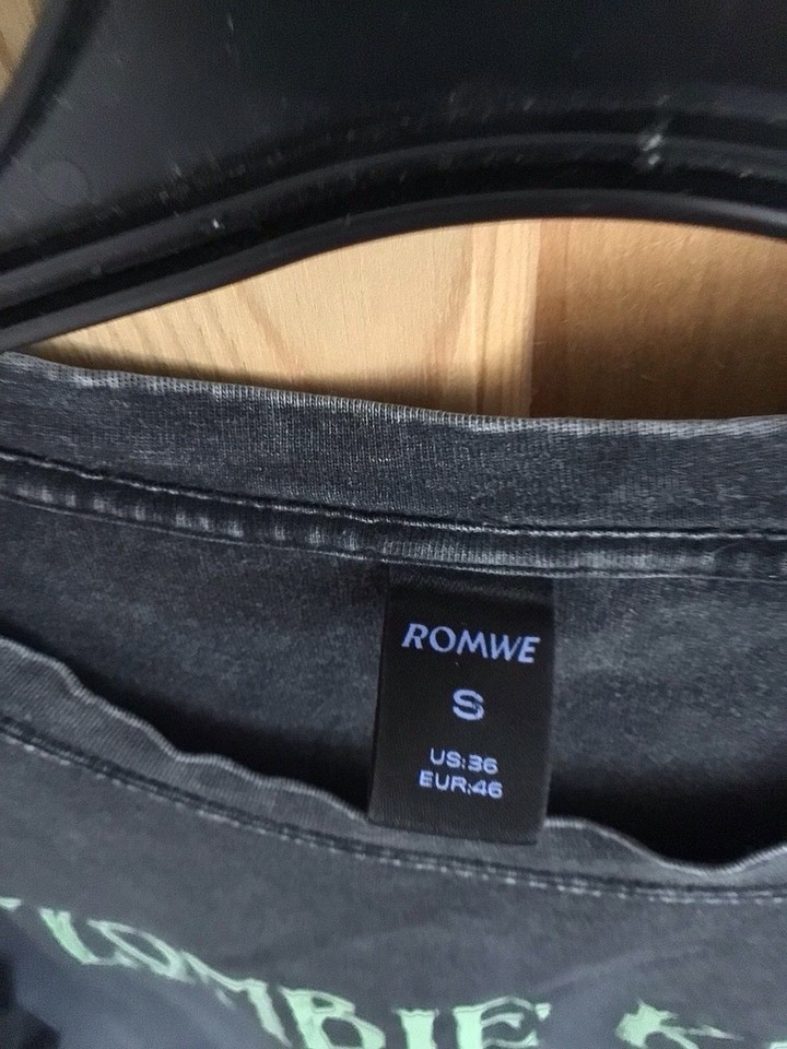 Zombie King T-Shirt Awaken The Undead Size Small | eBay UK