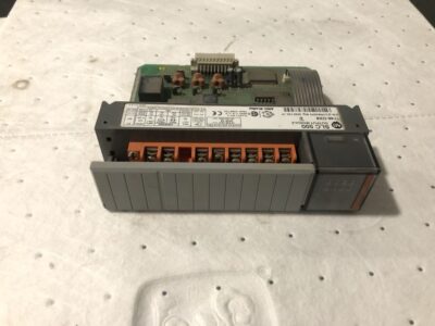 Allen Bradley 1746-OX8 SLC 500 8 Isolated Relay Output Module | eBay