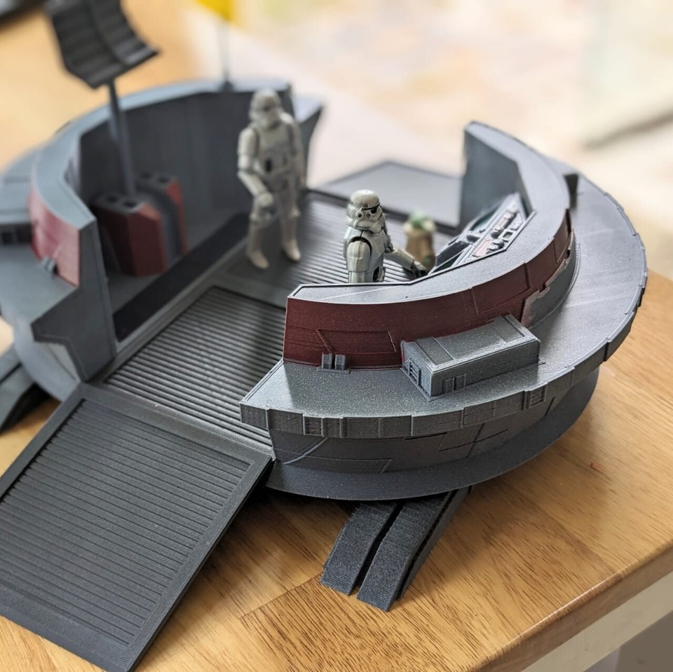 3D printed Custom Forward Command Center for 3.75 in (1:18) Scale ...
