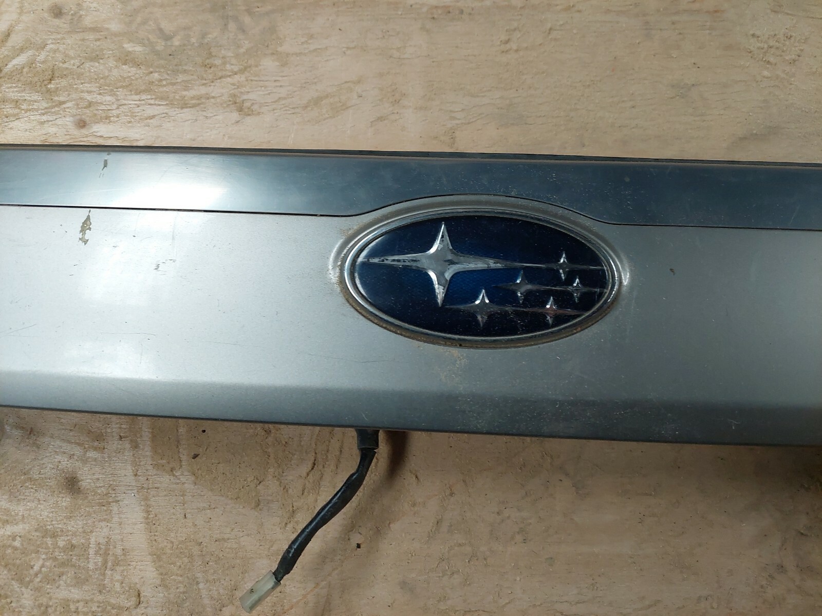 Subaru Forester GEN 2 SERIES 2 2005 MODEL REAR TAILGATE GARNISH SILVER ...