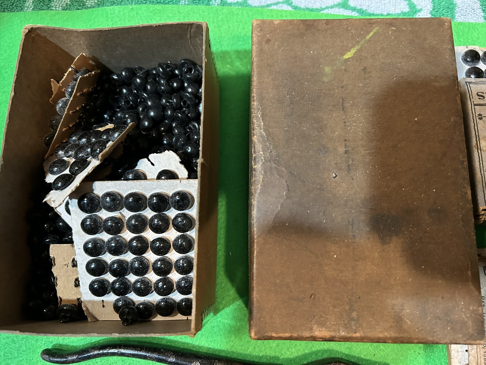 Early Vintage Shoe Button Tool Kit Alma Huge Lot Anti… - Gem