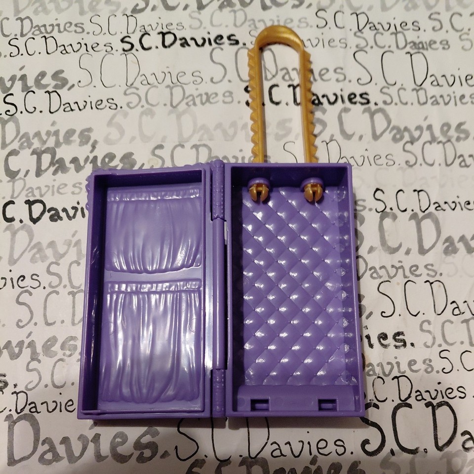 Monster High Replacement Clawdeen Wolf Scaris Shoes, Dress, suitcase | eBay