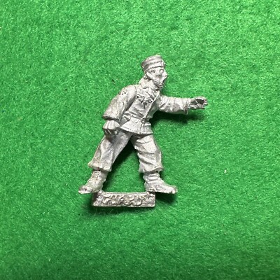 Warhammer 40K Imperial Guard Basilisk Tank Crew - Artillery Games ...