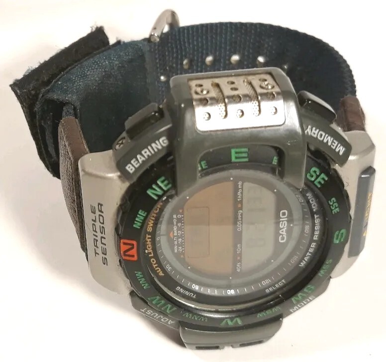 Men Casio Protrek Watch Triple Sensor 1470 Prt-40 Baro Compass ...