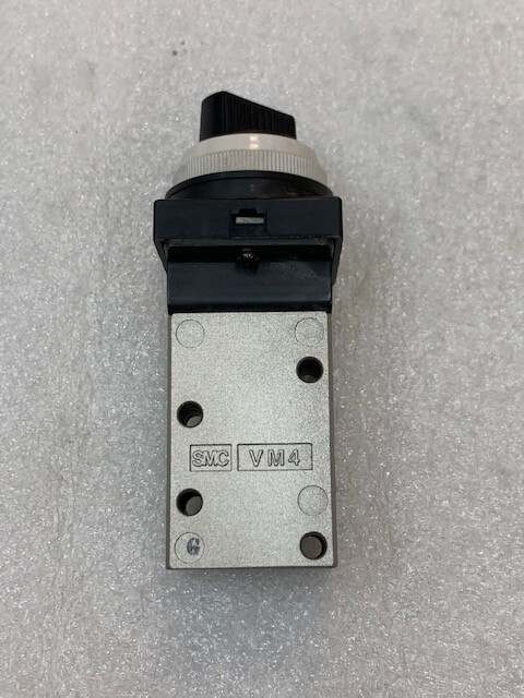 SMC VM4 Air Valve 3 RC1/8 Port with 2 Position Maintained Selector ...