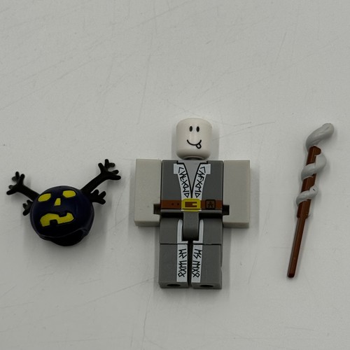 Roblox MATT DUSEK Series 1 Figure with Pumpkin Hat Helmet and Staff NO ...