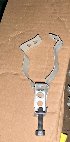 QTY: 100 Erico BC-M Conduit to Beam Clamp 1-1/4" EMT Rigid/Pipe 0.5 ...