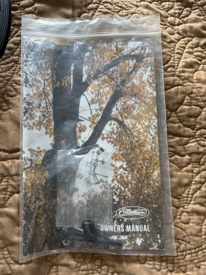 Mathews VXR 28 Realtree Left-Handed with Rest, Sight, Stabilizer, And ...