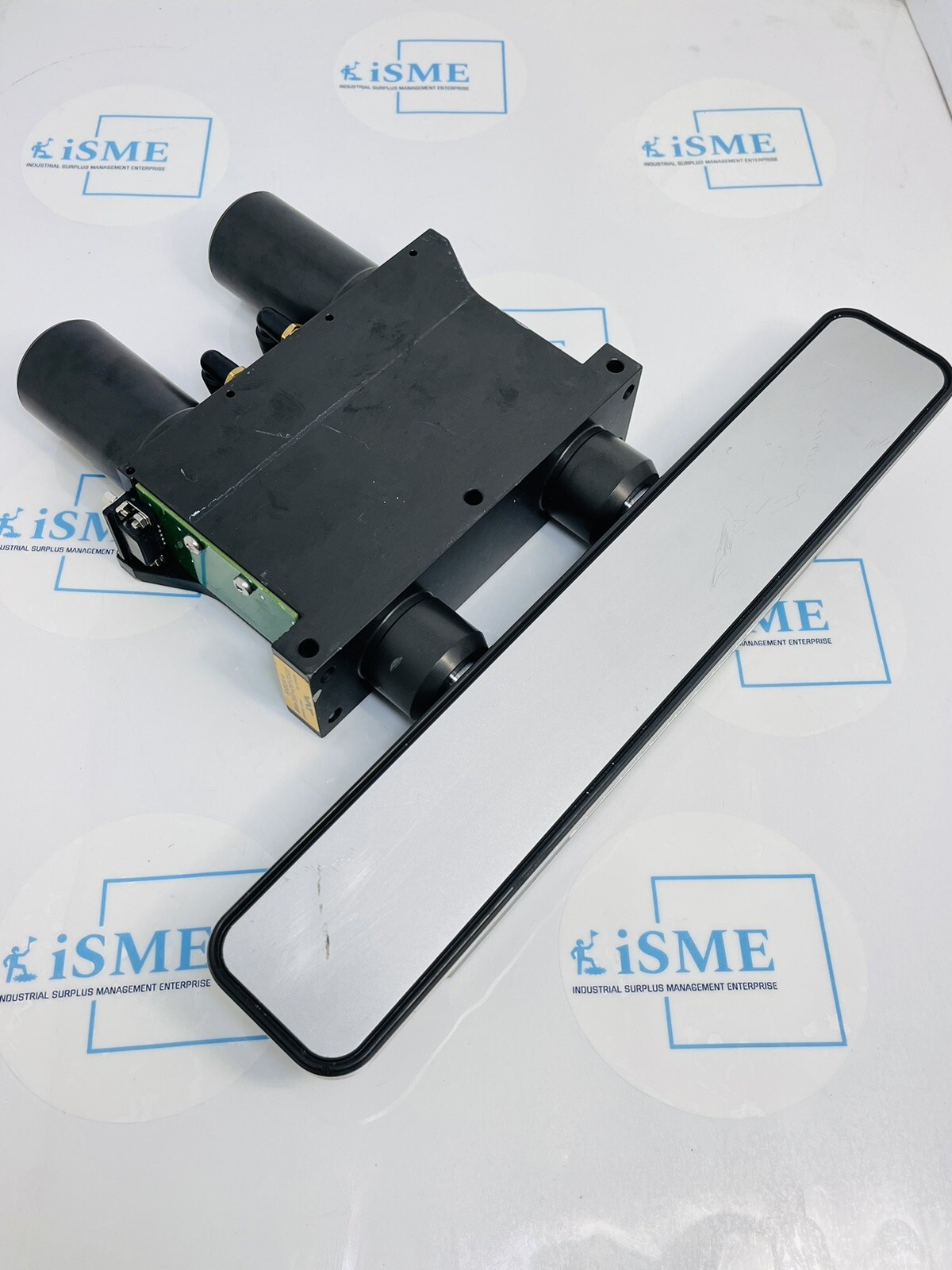 VAT 07512-UA24-0002 Rectangular Atmospheric Door L-VAT Pneumatic Valve ...