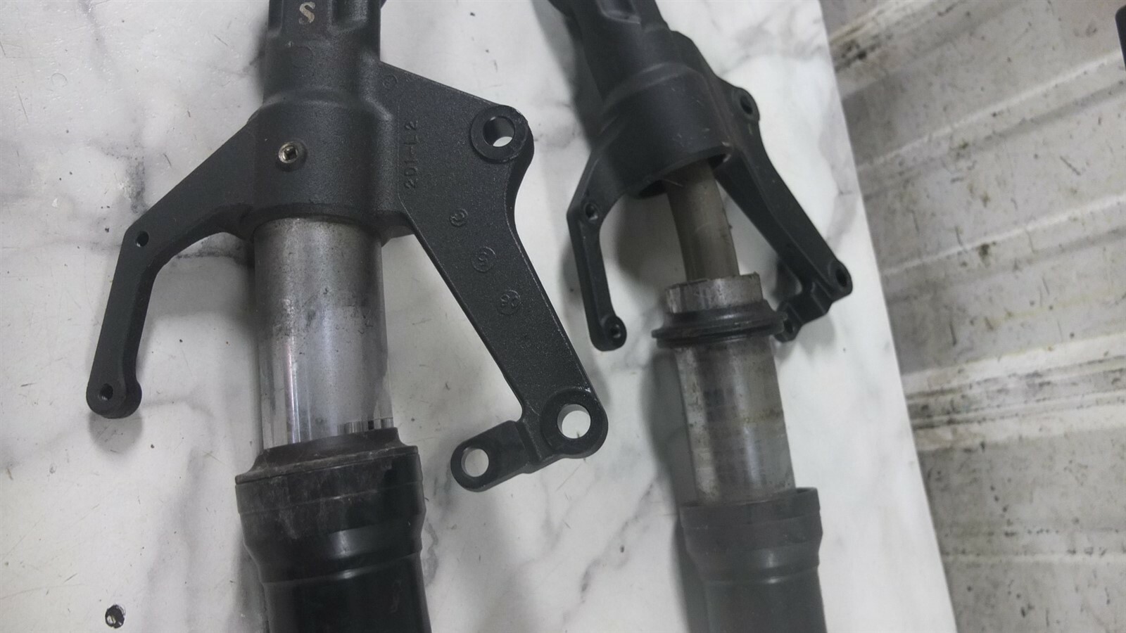 09 Yamaha FZ1 FZ 1 FZS1000 FZS 1000 Fazer Front Forks Shocks Tubes ...