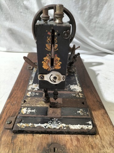 Antique c.1890 Sewing Machine Rare New White Peerless Hand Crank ...