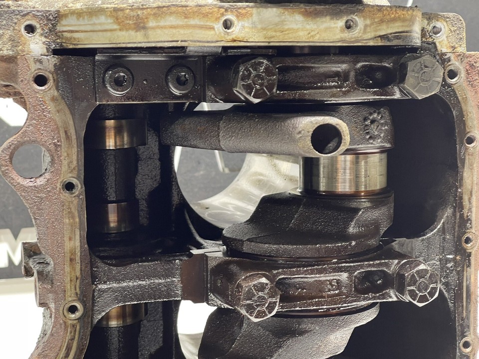 4 Cylinder 2.5 Engine Block 84-02 Wrangler TJ Cherokee AMC CJ Roller ...