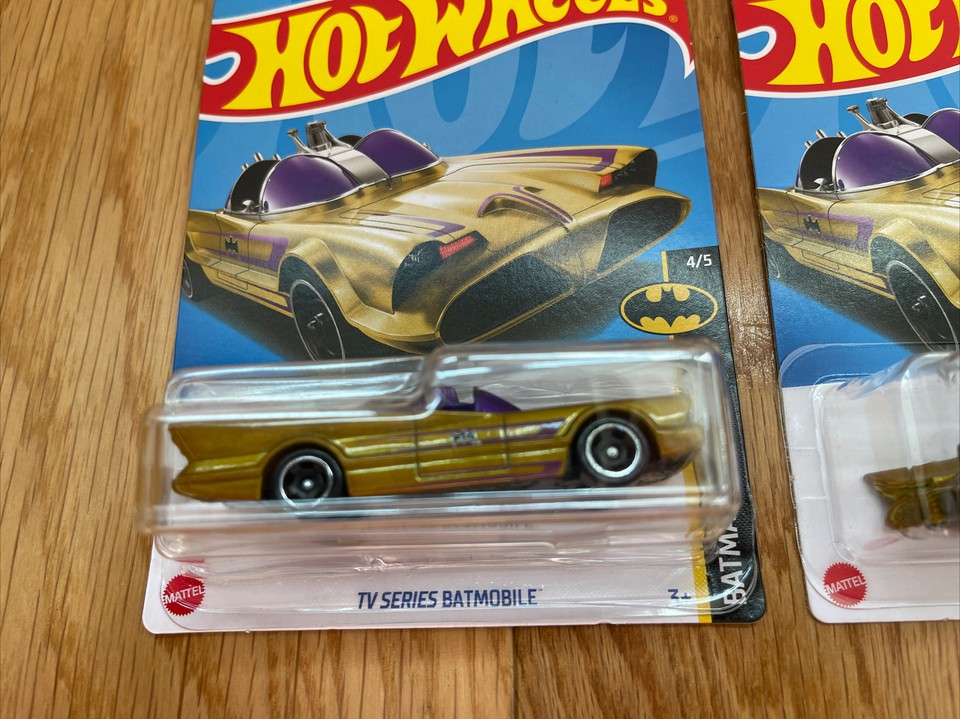 GOLDEN HOT WHEELS 2022 BATMAN, TV SERIES BATMOBILE. #4/5 GOLDEN Error ...