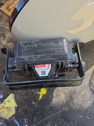 2016 2017 2018 2019 Toyota OEM Radar Cruise Control Distance Sensor ...