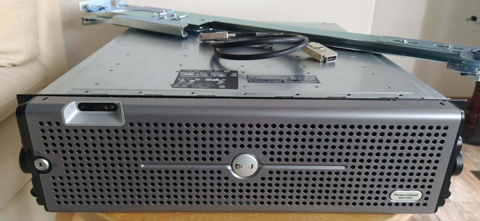 Dell PowerVault MD1000 Storage Array 15x 3.5" SAS HDD Bays 2x EMM 2x ...