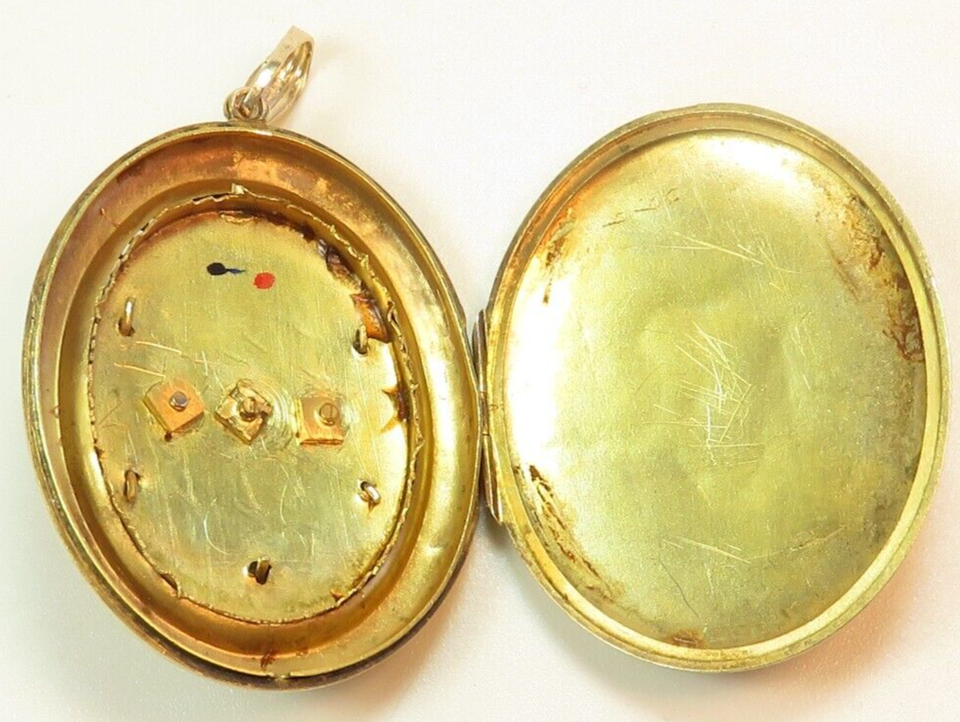 Victorian 1800's 2 Picture Engraved Locket 19/13K Yellow Gold Emerald ...