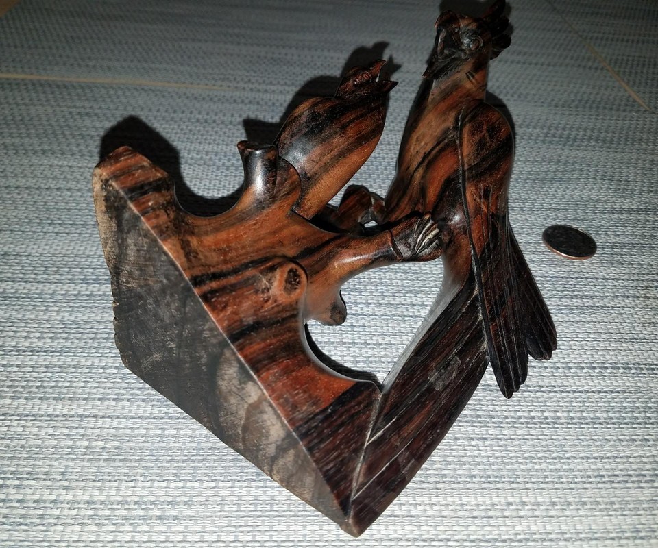 黑柿木雕像 Vintage Black Persimmon Wood Hand Carved Parrot Family Art ...