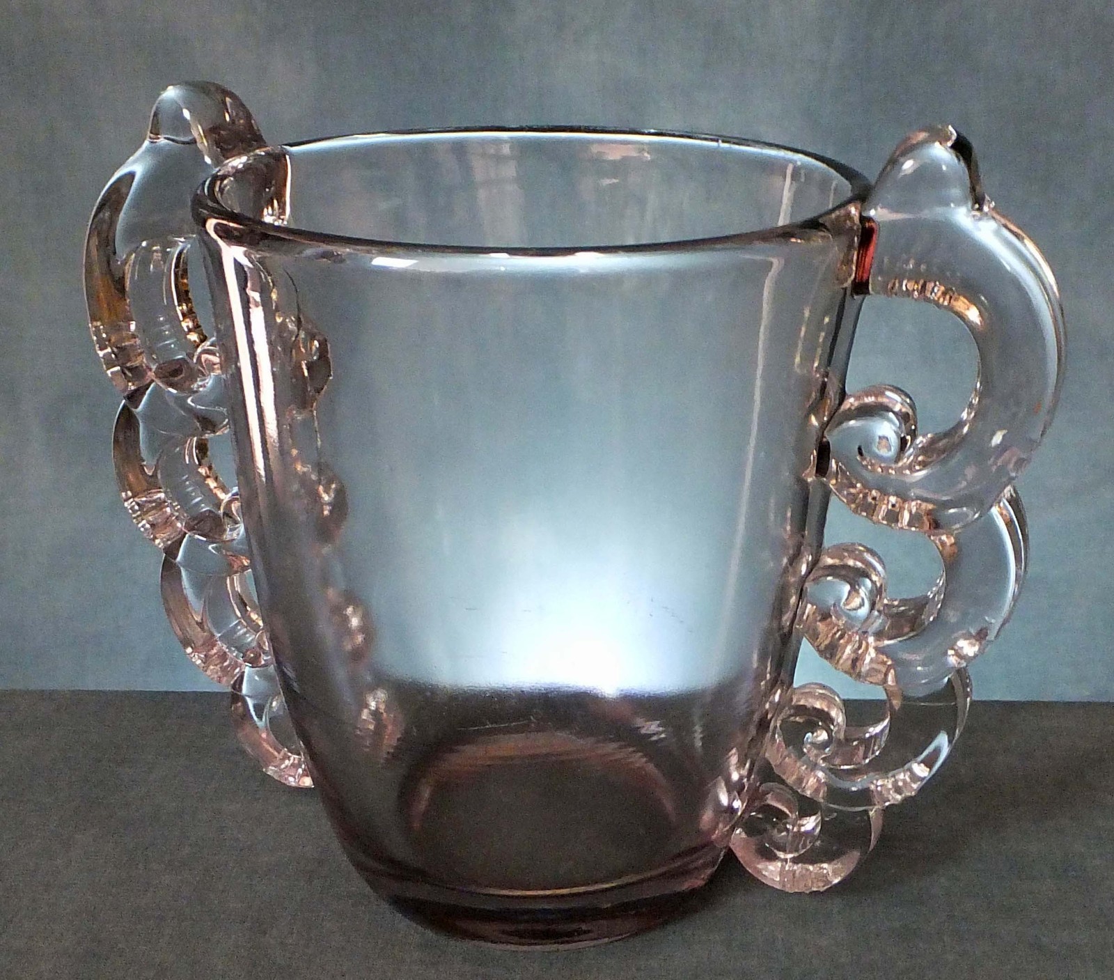 LOVELY VERY RARE LOOP WINGED ARTWARE GLASS VASE by PIERRE D'AVESN | eBay