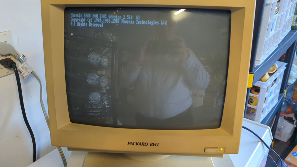 Vintage Packard Bell PB500 8088 Desktop Computer w/keyboard and manuals ...