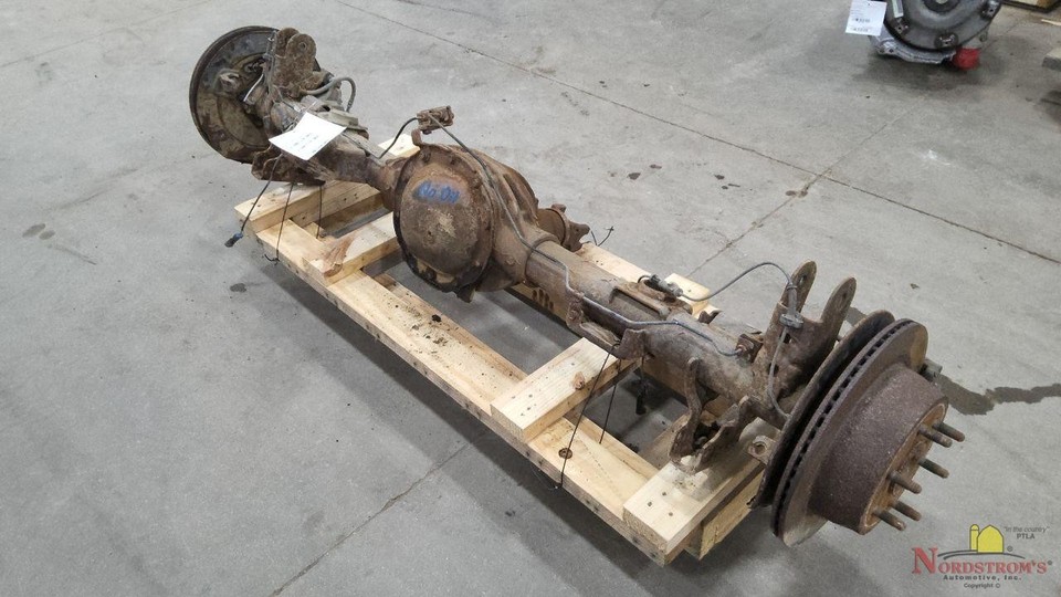 2007 Chevy Suburban 1500 Rear Axle Assembly 3.73 Ratio Lock | eBay