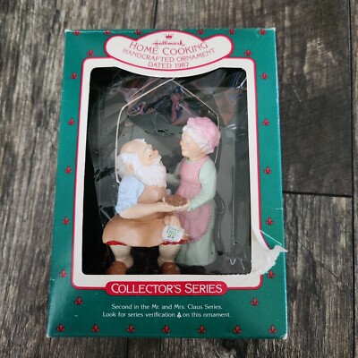 1987 Hallmark Collector's Series "Home Cooking" Mr Mrs Clause Santa | eBay