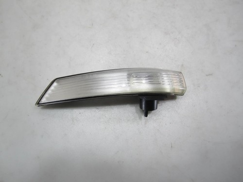 Ford Focus 2009 wing mirror turn indicators light 8M5113B384AA MRS21058 ...