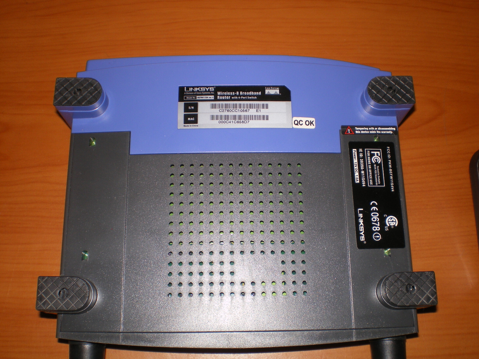 Linksys BEFW11S4 Wireless-B Broadband Router 2.4GHz (802.11b) 4 Port ...