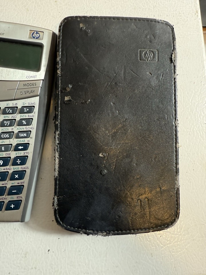 Vintage Hewlett Packard HP-33S Scientific Calculator -- READ ...