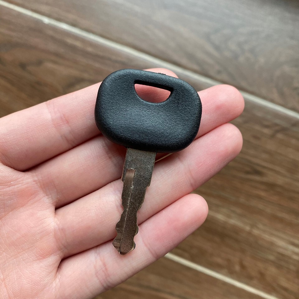 5 Skytrak Some Lift and Telehandler Ignition Keys 8035807 | eBay