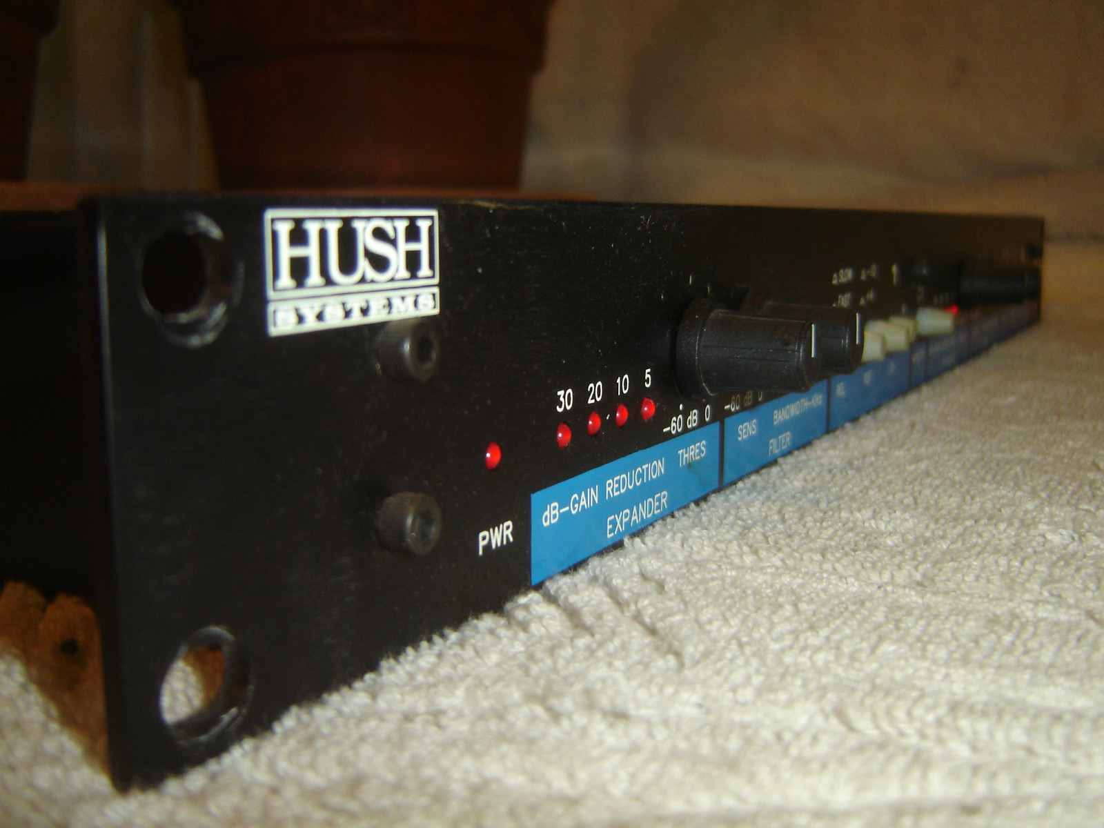 Hush Systems, Hush IICX, 2 Channel Noise Reduction System, Rocktron ...
