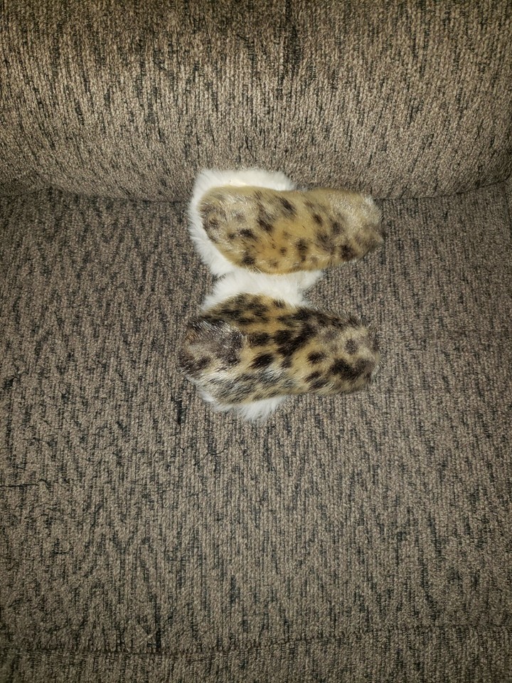 Native American Moccasins - slippers - real fur, hand stiched - hand ...