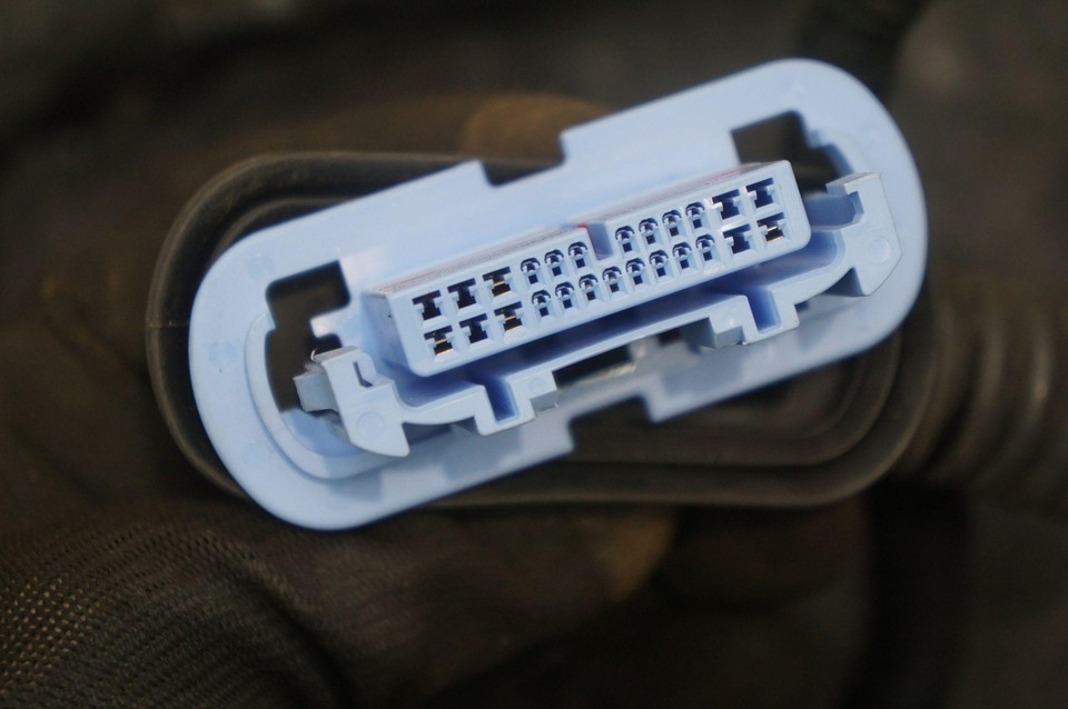 Front Left Door Wire Wiring Harness OEM 1682223-00-F Tesla Cybertruck ...