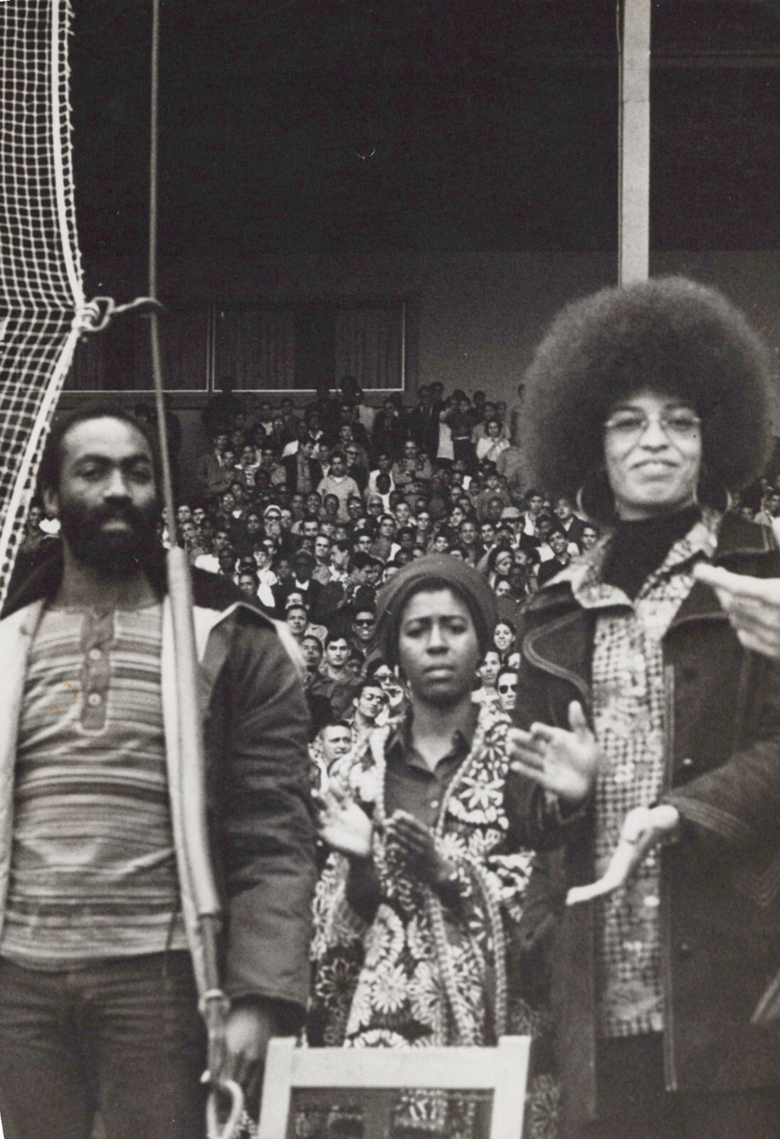 AMERICAN CIVIL RIGHTS FIGHTERS ANGELA DAVIS & BILLY DEAN CUBA 1970s ...