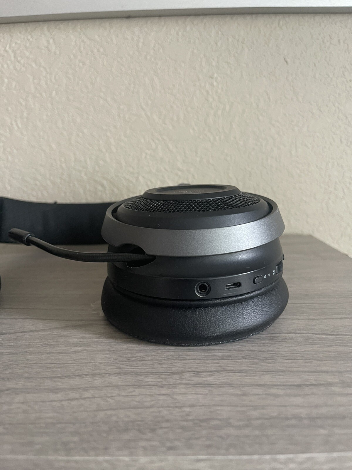 Razer Nari Essential Black Wireless Gaming Headset W/ NO USB Dongle | eBay