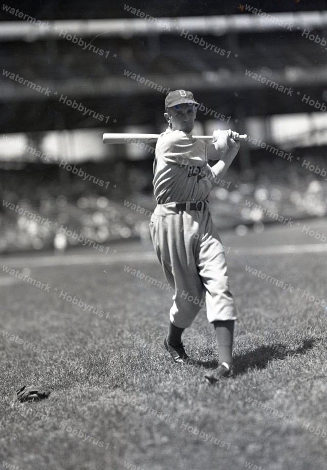 1938-39 Tuck Stainback BROOKLYN DODGERS George Brace Burke 5x7 B/W ...