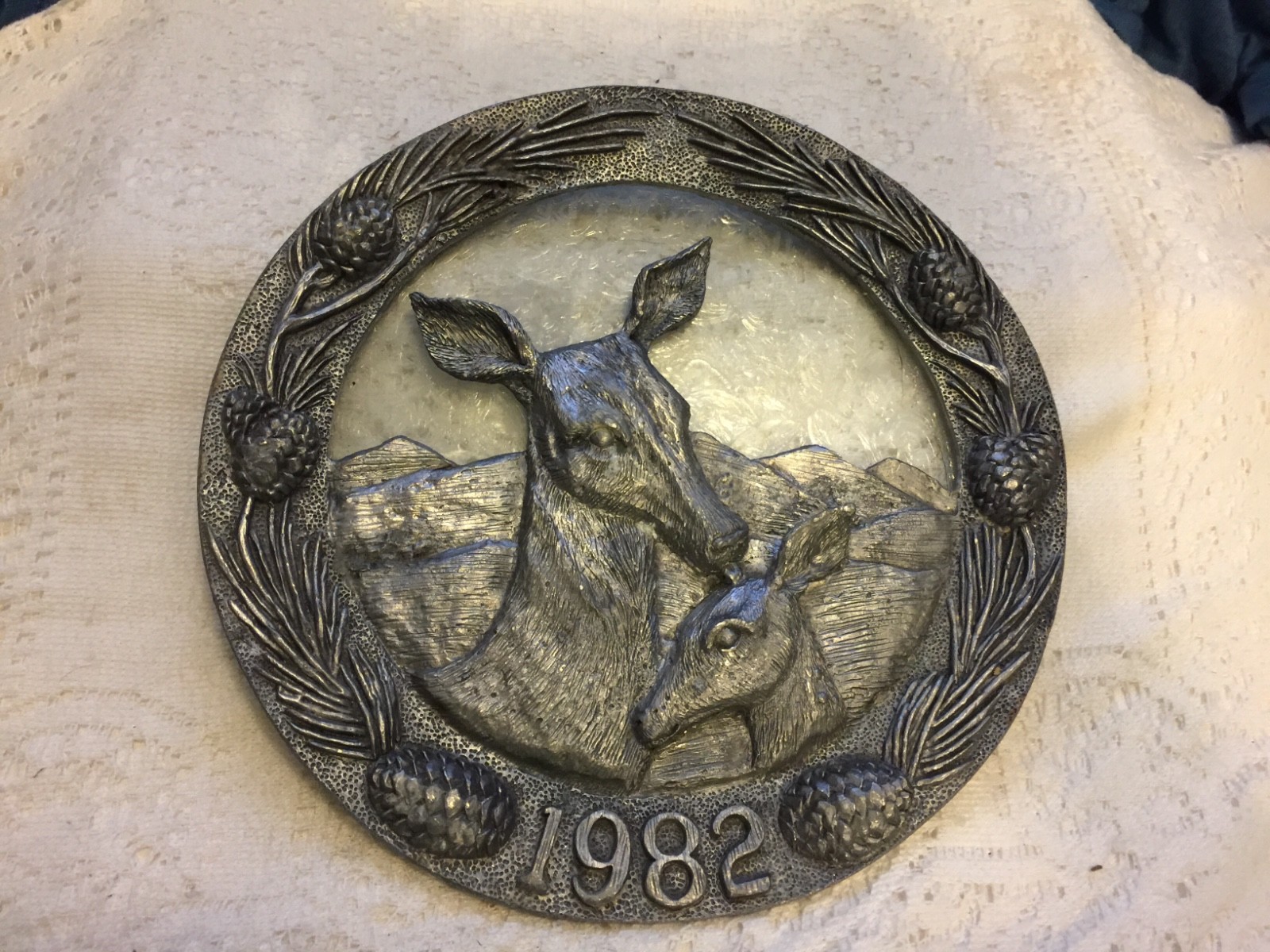 1982 MICHAEL RICKER PEWTER PLATE "MOTHER'S DAY" 412/5250 Deer/Fawn | eBay