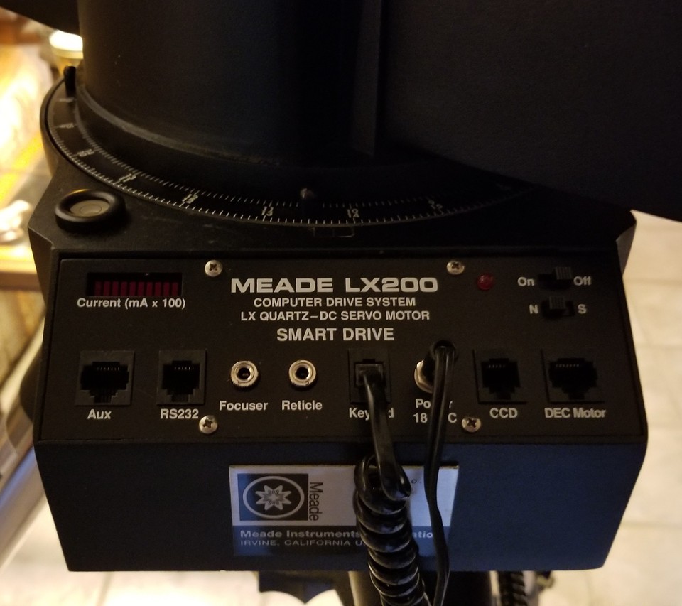 MEADE 8-INCH LX200 f/10 SCHMIDT-CASSEGRAIN TELESCOPE ... ACCESSORIES ...