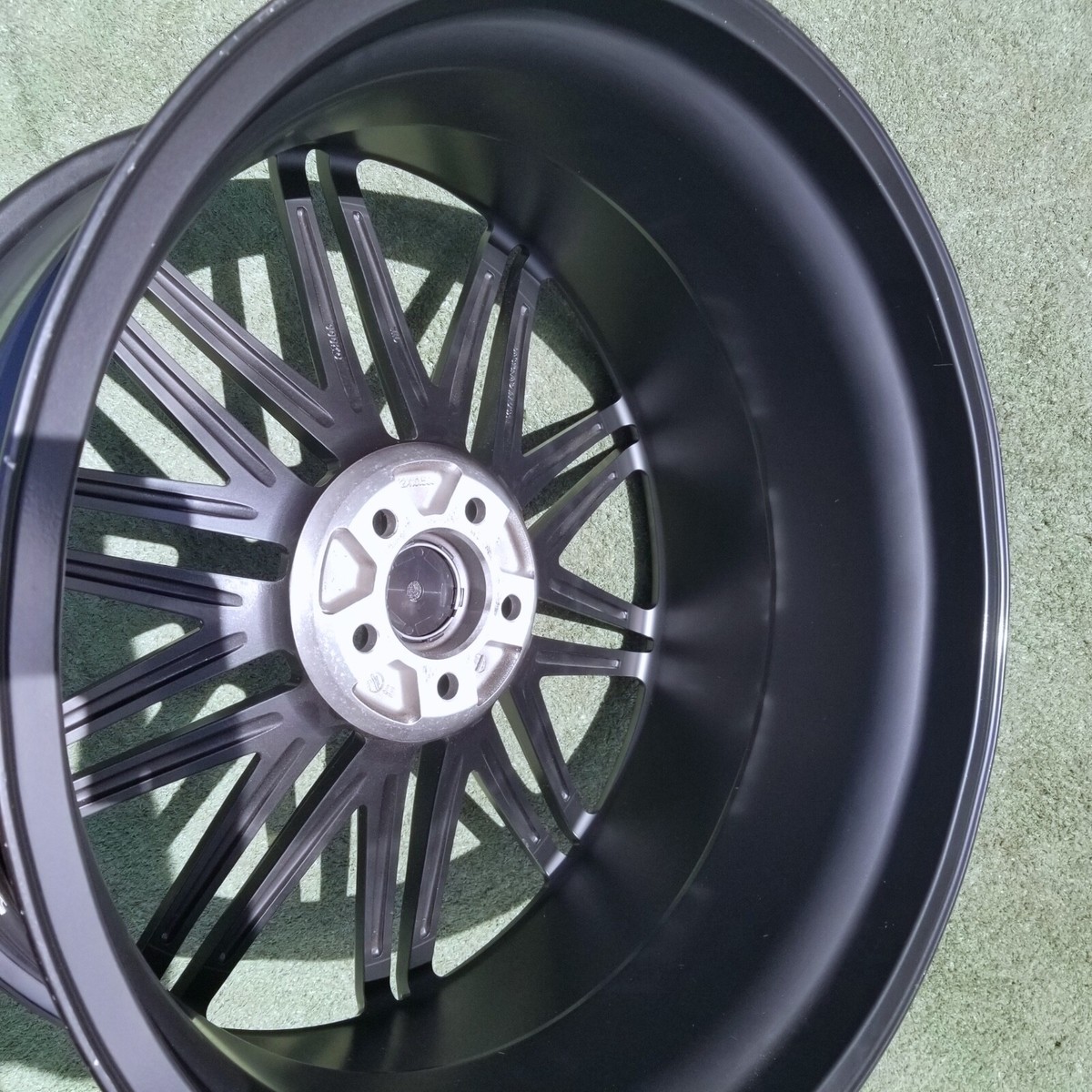 Xo Wheels Milan Silver Niche M164 ANZIO Gloss Black 22x9 +38 5x112mm