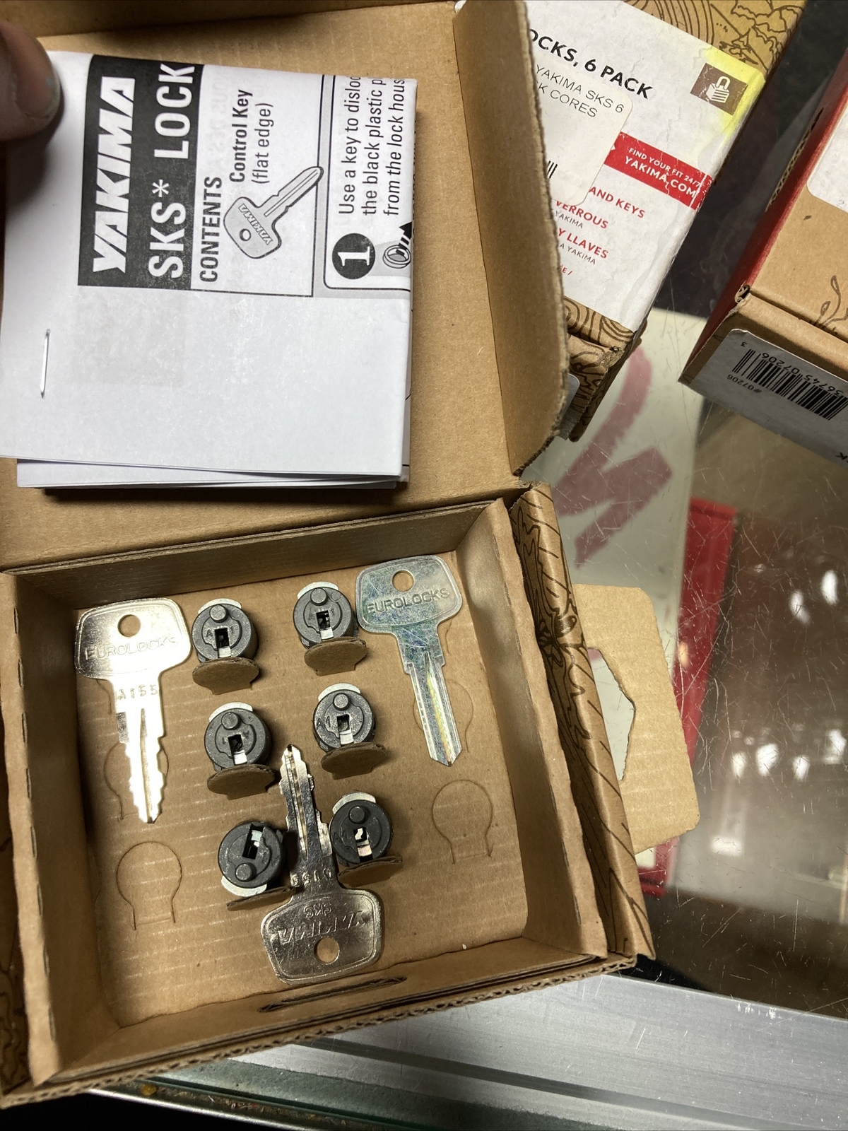 Yakima A155 a 155 Locking SKS Lock Cores 6-pack Locks 2 Keys Control ...